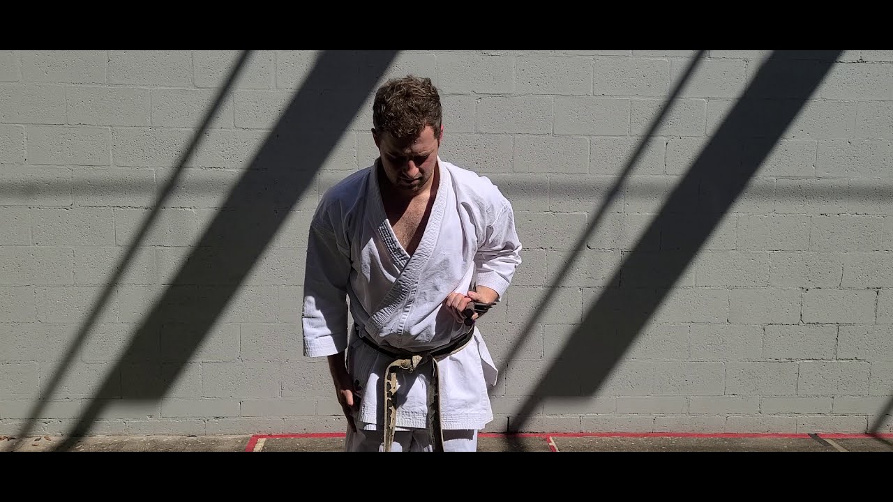 How to hold sai, bow, yoi, grip, kamai - YouTube