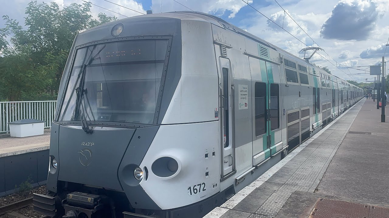 Spot d’un MI09 sur le RER A - YouTube