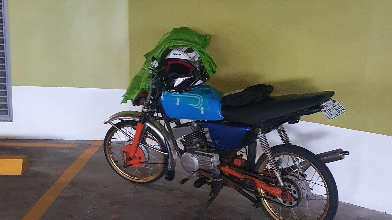 RIDE TO WORK : YAMAHA RXT 135 - YouTube