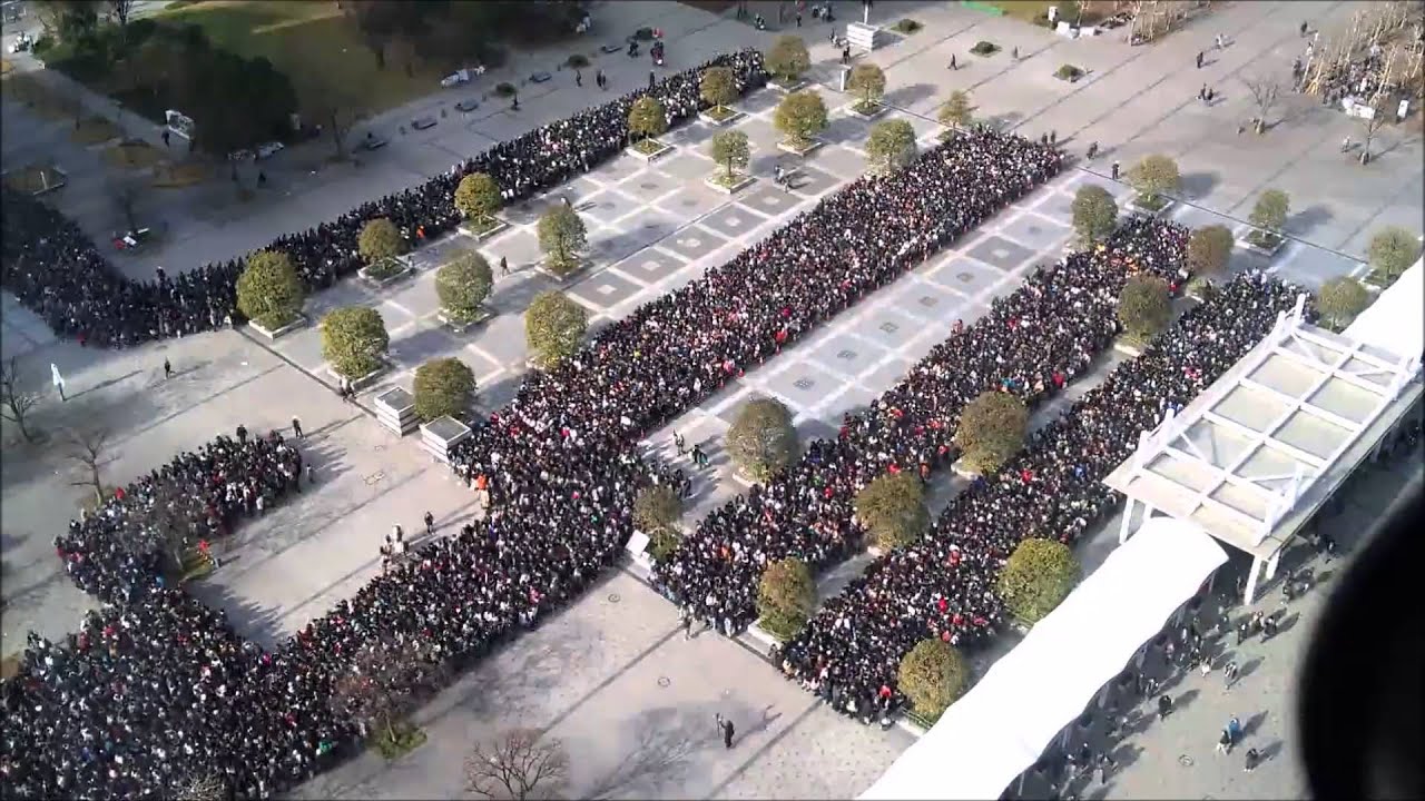 japan convention queue - YouTube