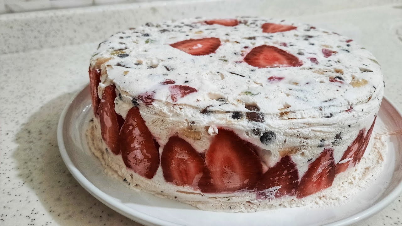 🔔KOLAY #HALLEYLİ MEYVELİ PASTA 🎂 YAPIMI BASİT 💯TADI EFSANE 🍓 - YouTube