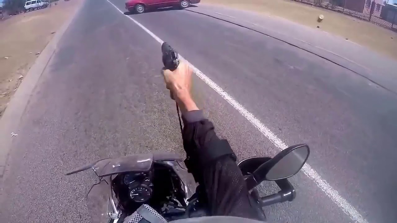 Republic of South Africa SHOOTING: Police bike chase red bmw - SHOTS ...