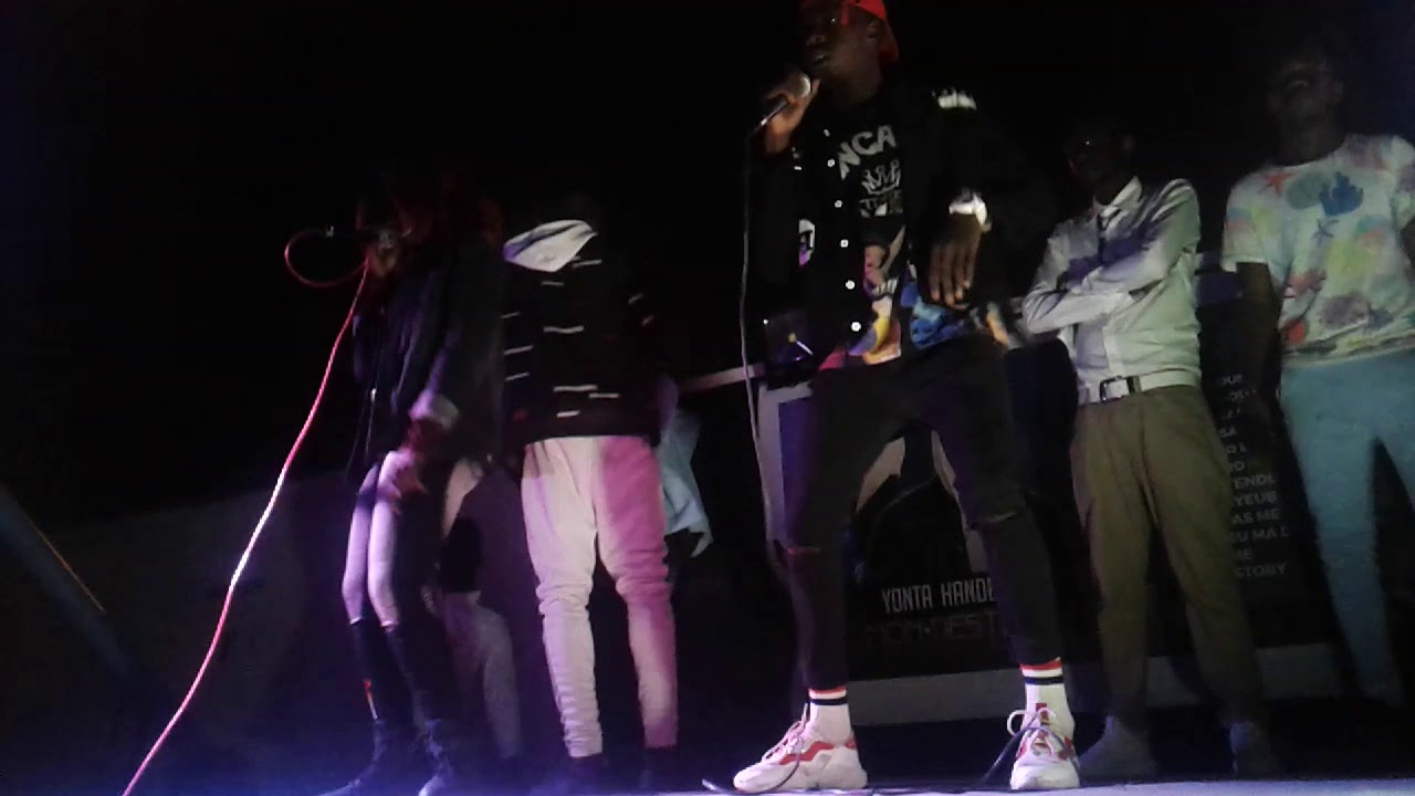 Six boss 2019 ft l Z ( en concert ( yh) - YouTube