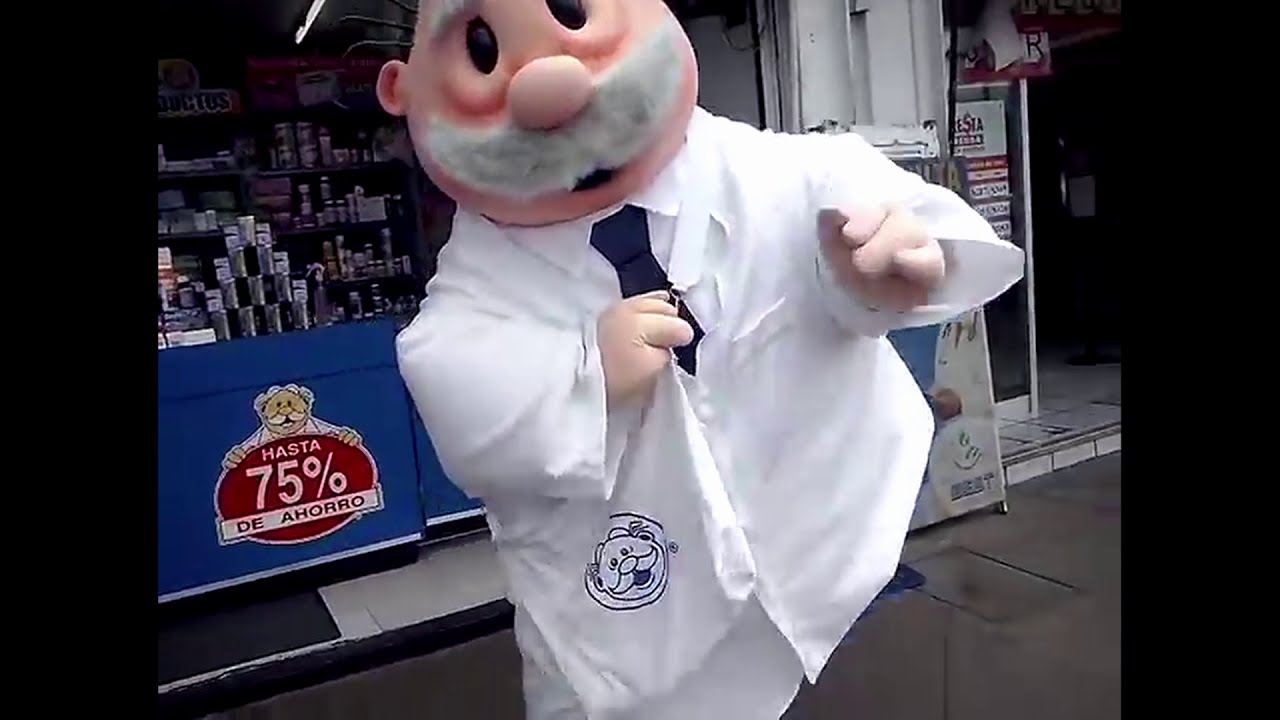 Dr Simi bailando con gorillaz de fondo MUY FACHERO - YouTube