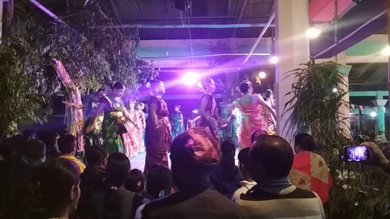 Amazing raas nritya at kampur raas mandir - YouTube