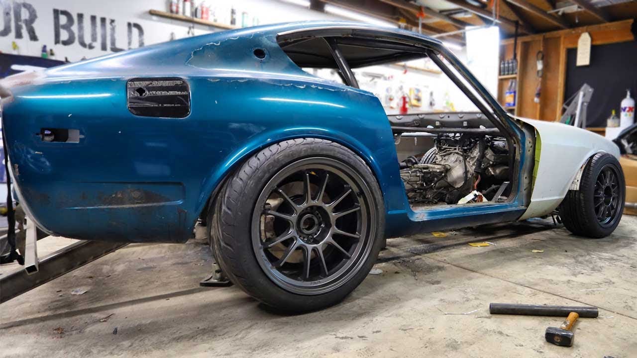 Going Low! Installing Air Suspension On The 240z - YouTube