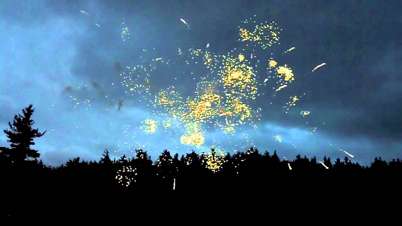 American Thunder - Dominator Fireworks DM548 - YouTube