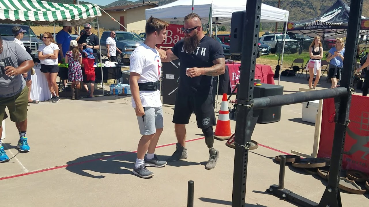 Cerebral Palsy strongman competitor carries 195 lbs Zercher Walk - YouTube