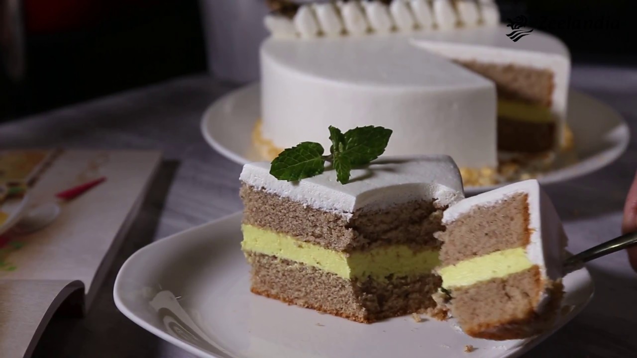 BANANA RAMA CREAM CAKE - YouTube