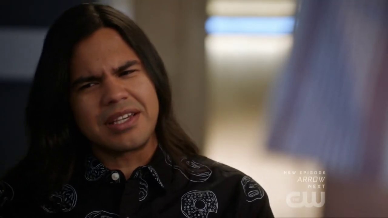 The Flash 6x5 - Cisco Remembers Gypsy - YouTube
