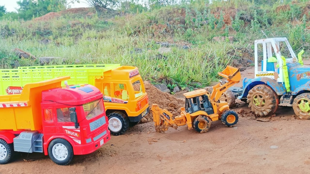 HMT Trector Stuck in mud and pulling out Swaraj Double , Excavator ...