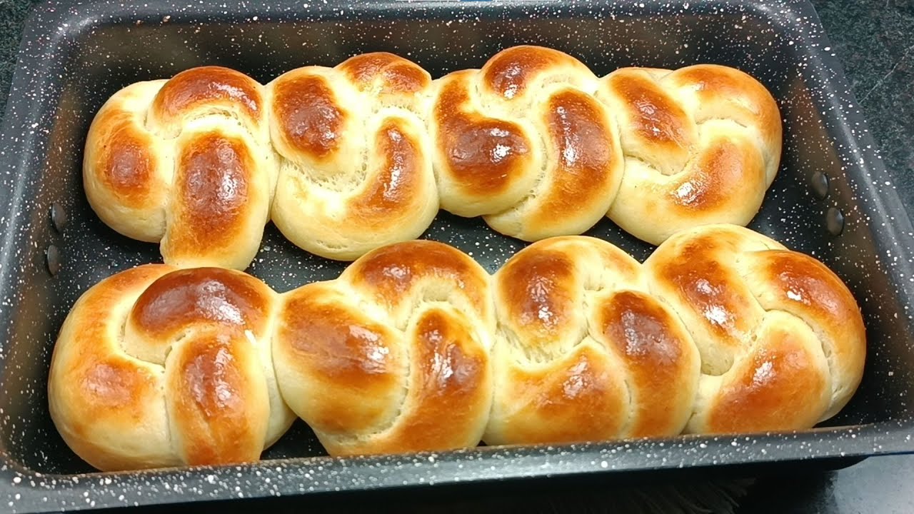 Soft & Chewy Milk Bread, Creamy homemade bread recipe - YouTube