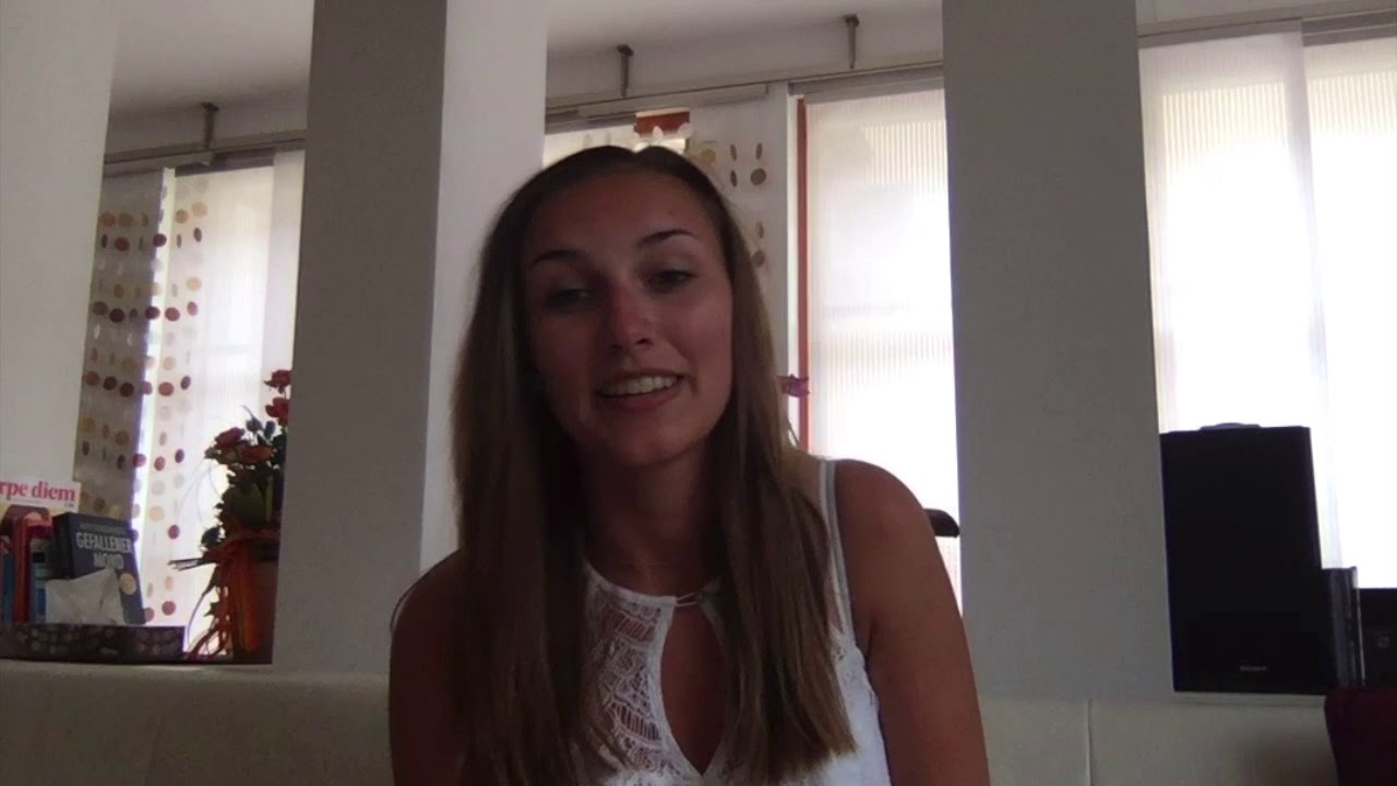 Don Bosco Gym UW BUONA 33: Frau Viktoria Blaha - YouTube