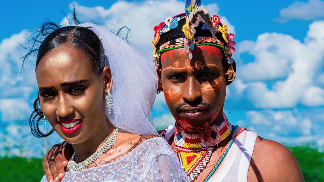 Mary Moga Weds Tenten Korole (Performance By Lmatambuli Fantez) - YouTube