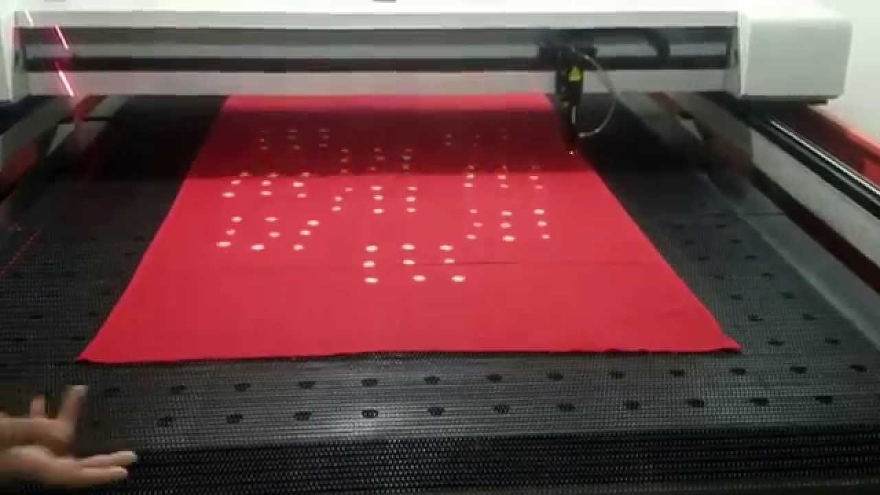 Automatic Laser Cloth Cutting Machine - YouTube