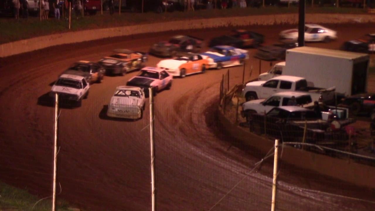 Winder Barrow Speedway Stock Four Cylinders 8/15/15 - YouTube