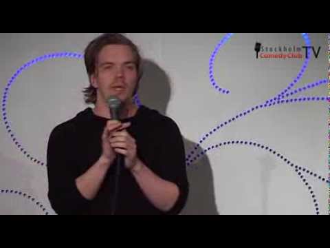 RIX FM- Basse pratar kändisnamn - YouTube