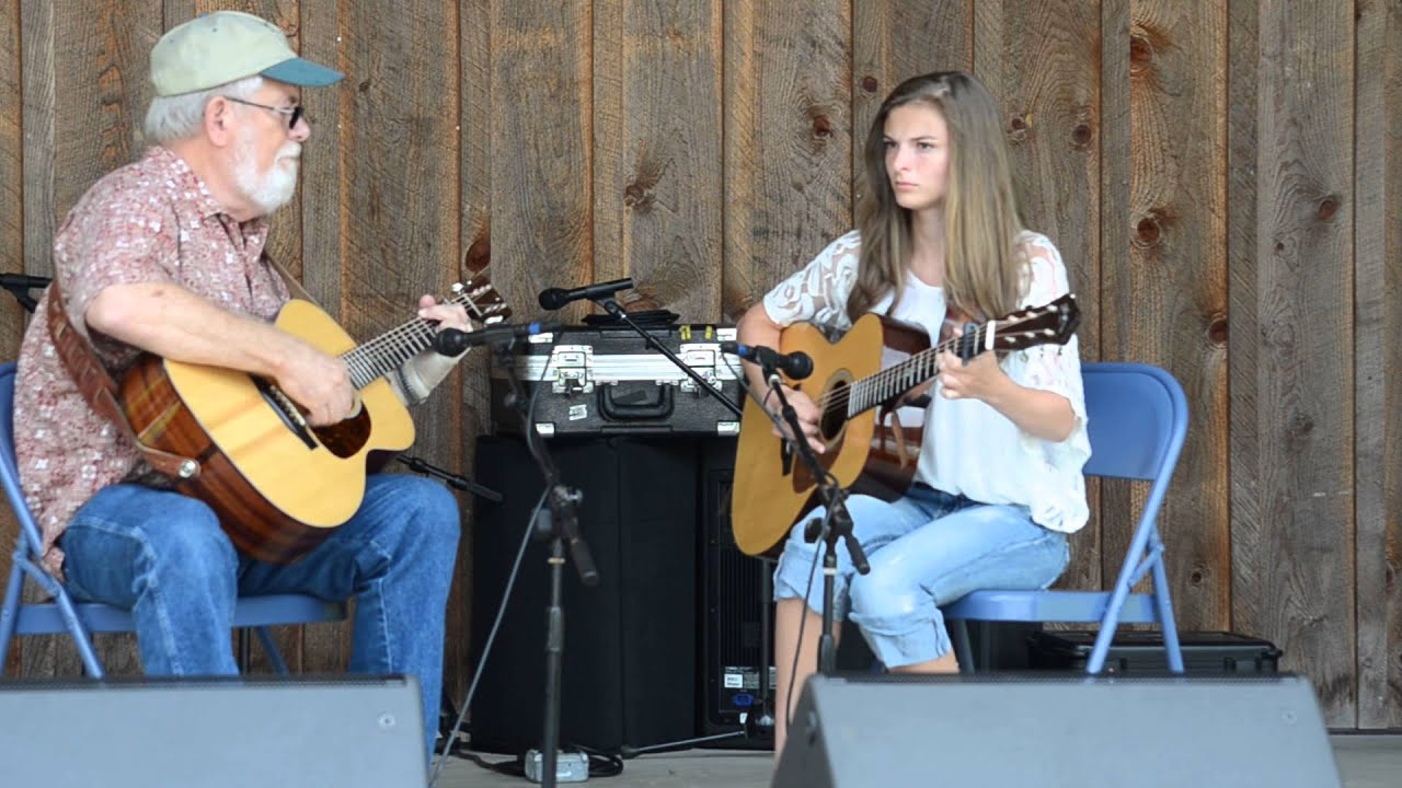 Danielle Yother at Wayne Henderson Fest 2015 - YouTube