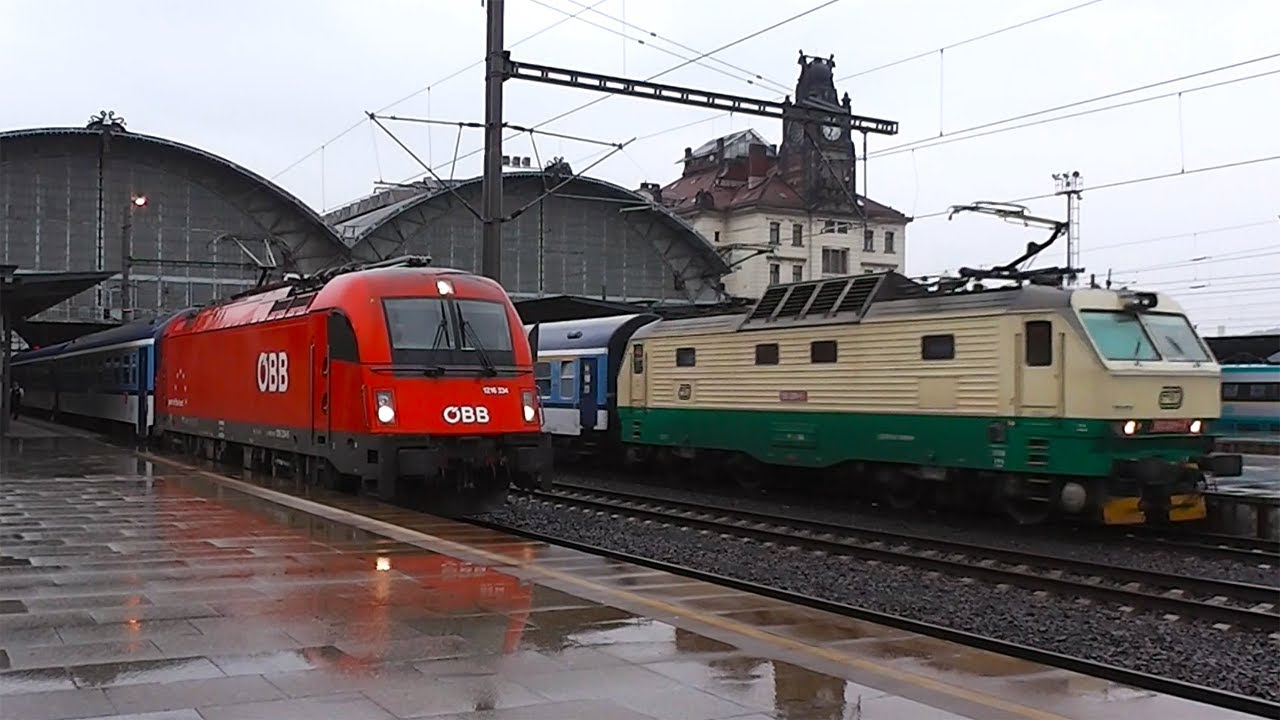 Vlaky Praha hlavní nádraží - 2013 / Czech Trains Prague Main Station ...