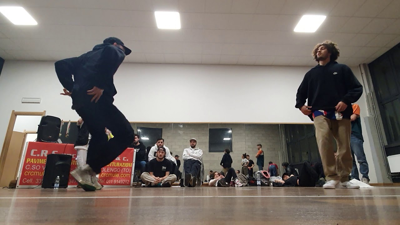POWL VS TSMILE SEMIFINAL Break To The Future 2020 HipHop 1vs1 - YouTube