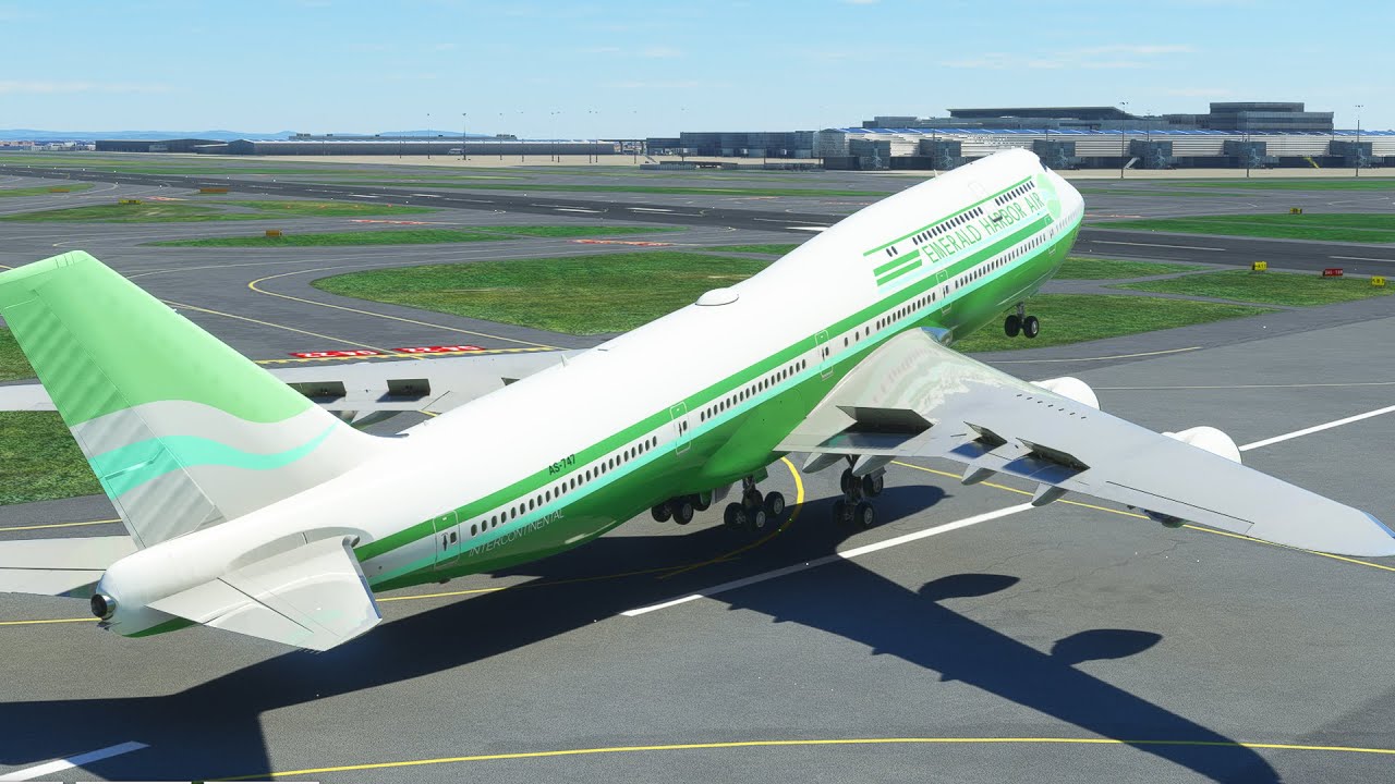 Crosswind landing Boeing 747 Emerald At Tokiyo Airport MFS2020 - YouTube