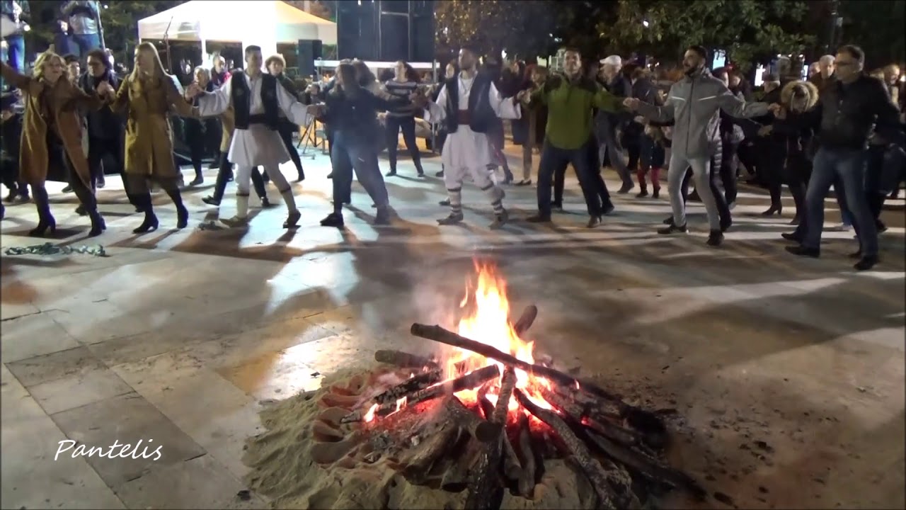 ΣΕΡΡΕΣ χορός με τα "ΧΑΛΚΙΝΑ ΗΧΟΧΡΩΜΑΤΑ" στην Πλατεία Ελευθερίας - YouTube