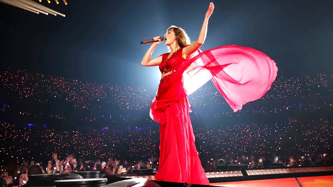 Taylor Swift’s last Eras Tour show in Paris was full of Travis Kelce ...