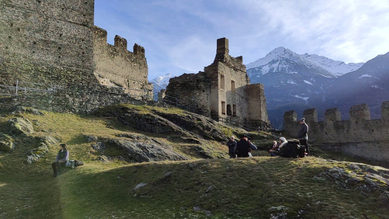 Cly Castle - Virtual Tour #2 - YouTube