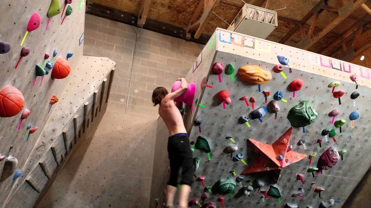 V9 red Rock climbing center - YouTube