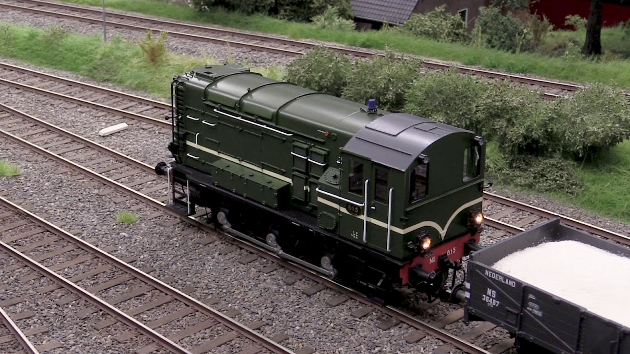 Philotrain NS 615 in actie op Buitenlust - YouTube