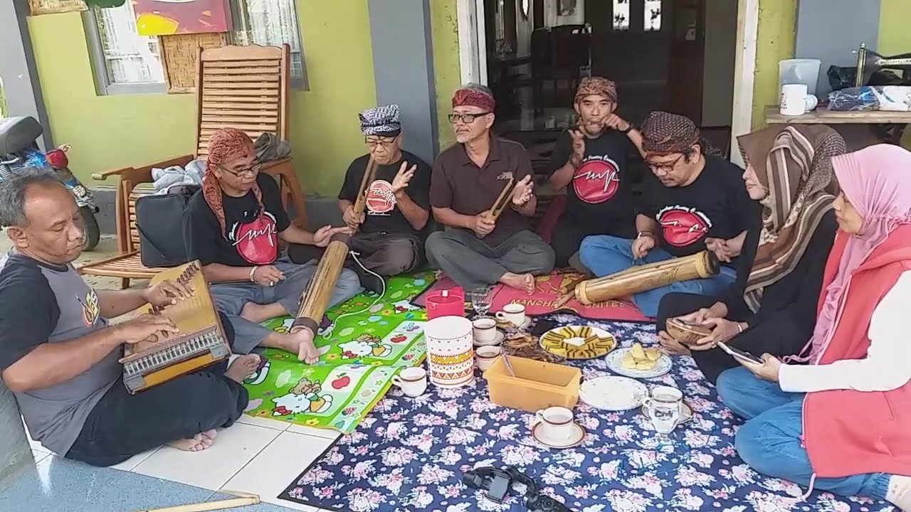 Main Karinding | Afrudin Art School | Monsieur Afrudin - YouTube