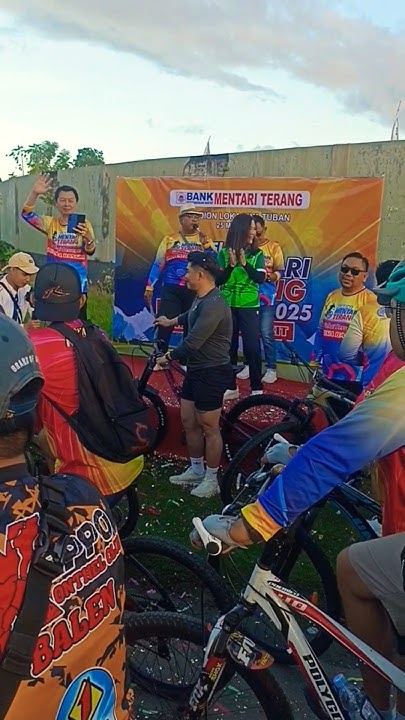 gowes bareng mentari terang 2025 stadion lokajaya tuban - YouTube