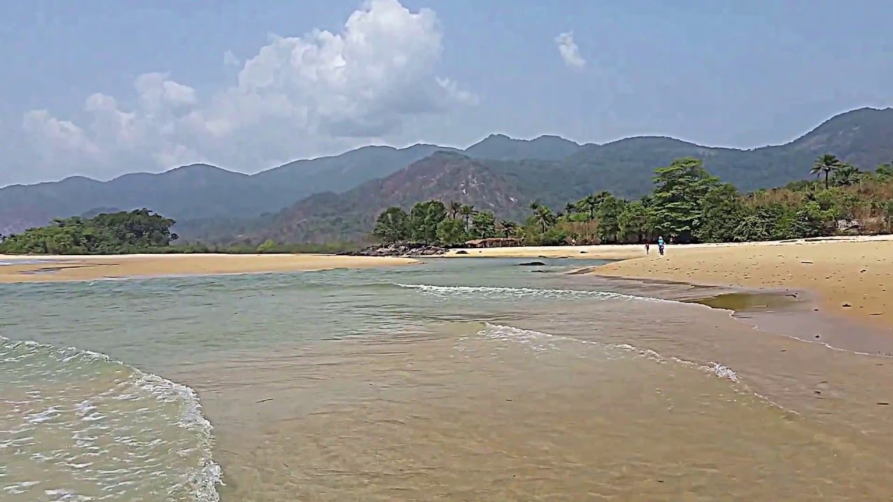 Bureh beach Freetown - YouTube