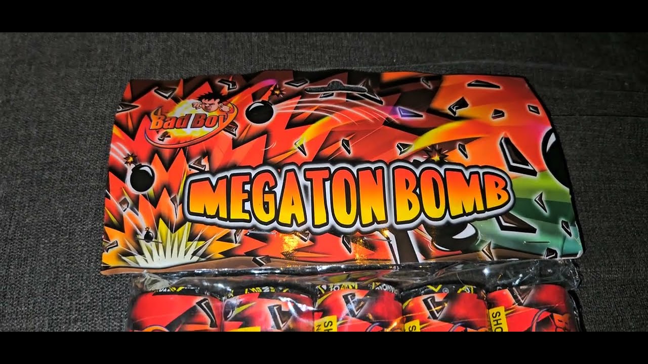 2024 Edition MEGATON BOMBS 💣 💥💥 #fireworks #shottubes #bonfirenight # ...