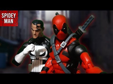 Deadpool vs Punisher Stop Motion [ WARNING: R-rated ]