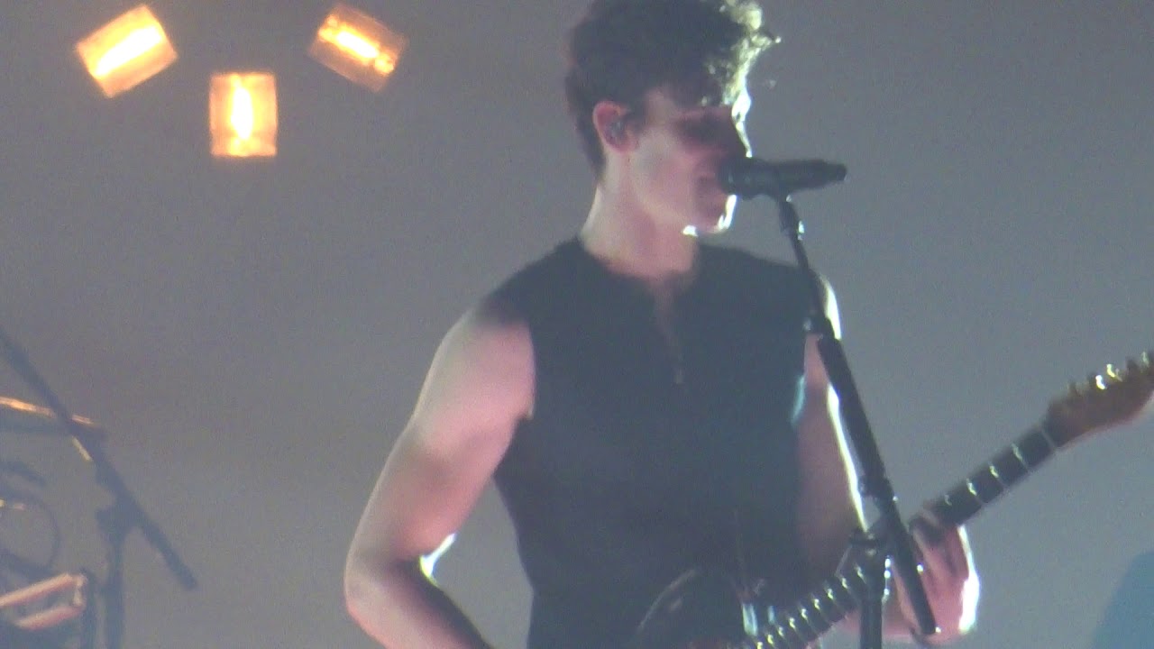 Shawn Mendes - Fix You (Cover) & In My Blood (Ziggo Dome, March 7th ...