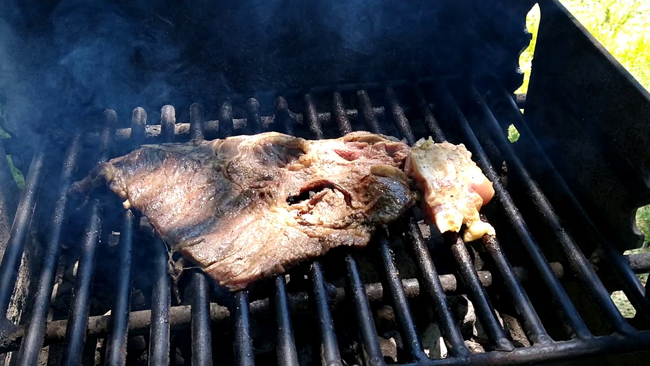 Un domingo de parrilladas con la familia - YouTube