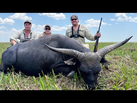 Hunting Australia’s DEADLIEST Animals (Buffalo & Banteng)