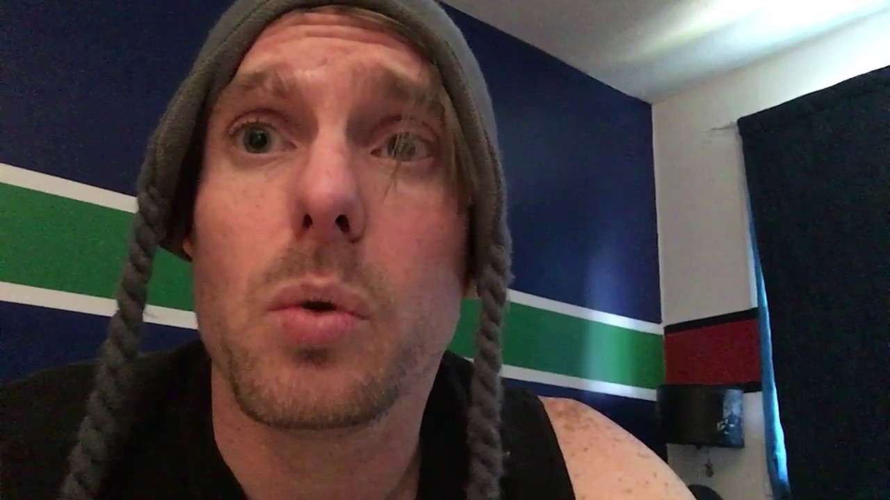 Randy reviews Spider-Man Homecoming - YouTube