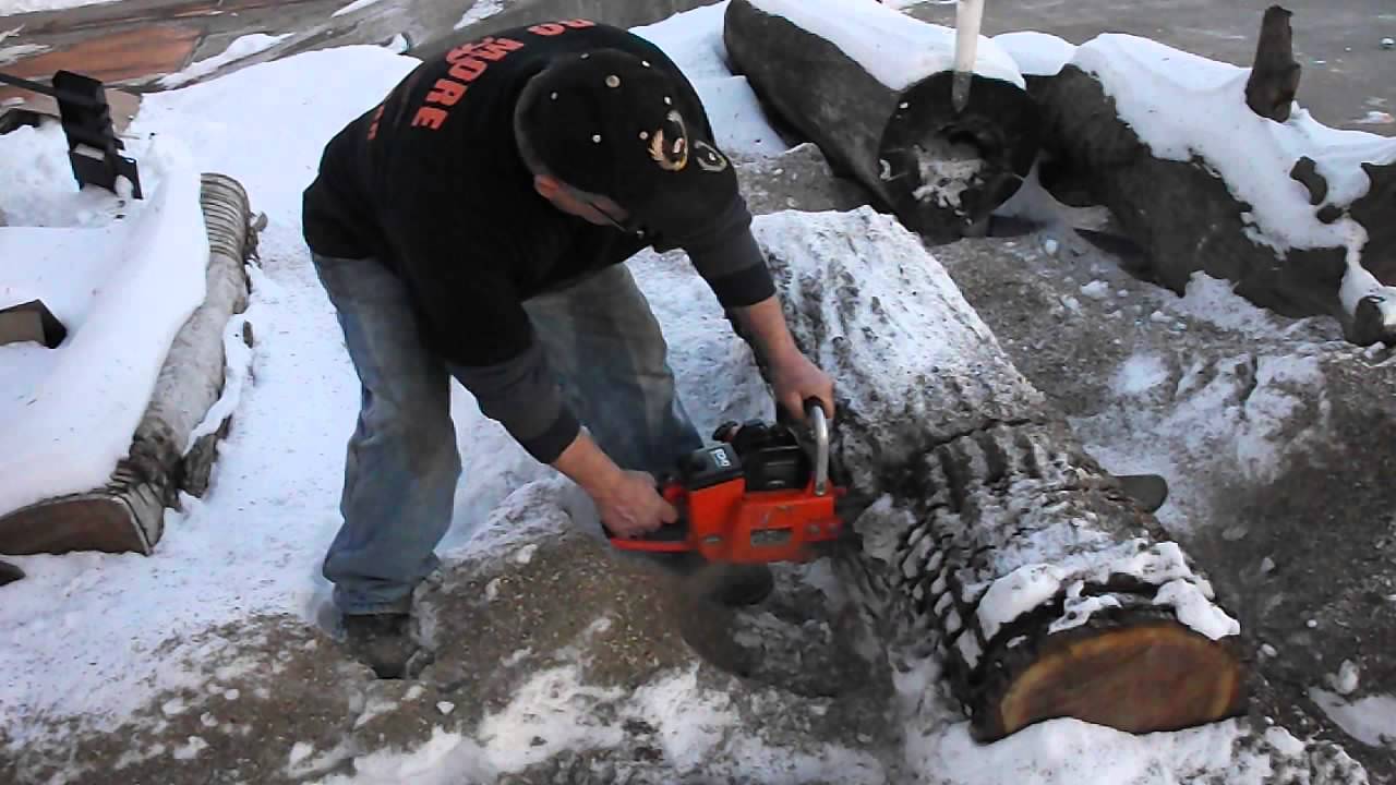 Echo CS-60s Chainsaw Running. - YouTube