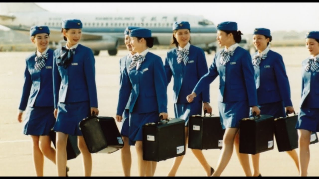 《緊急迫降》中國人拍的第壹部空難片。真實事件是1998年9月10日從上海飛往北京的東方航空公司的MU586因前起落架故障緊急迫降于上海虹橋 ...