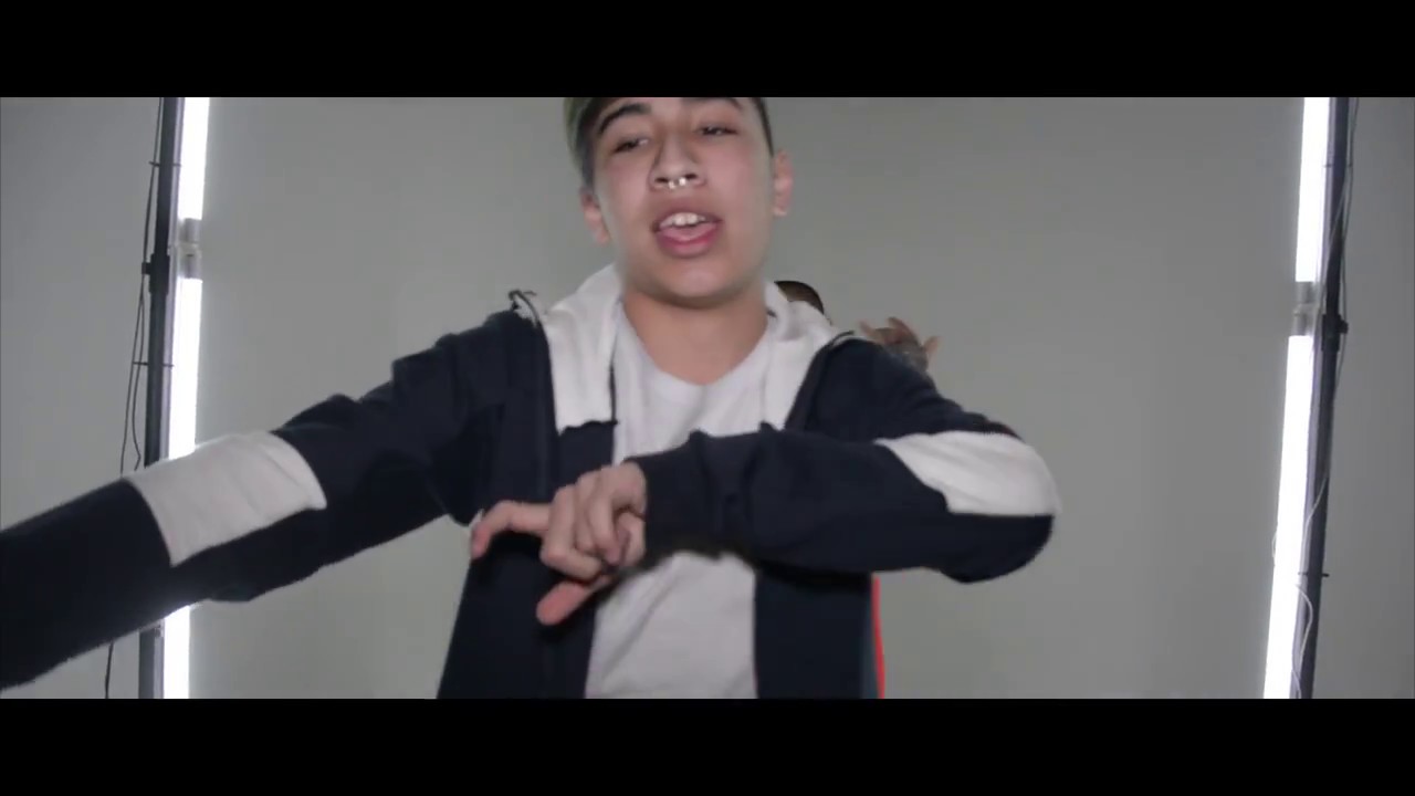 SLACK x ISAAC - Clona y Sky (Videoclip) - YouTube