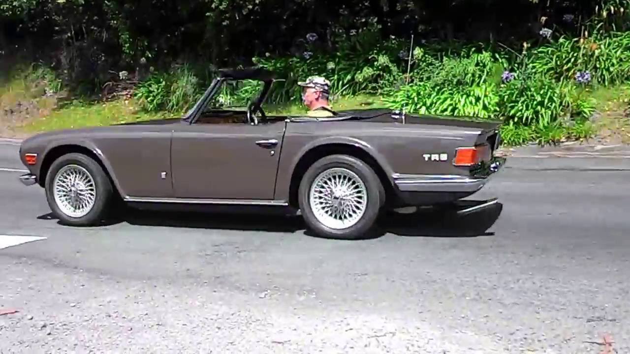 Brown TR6 Triumph - YouTube
