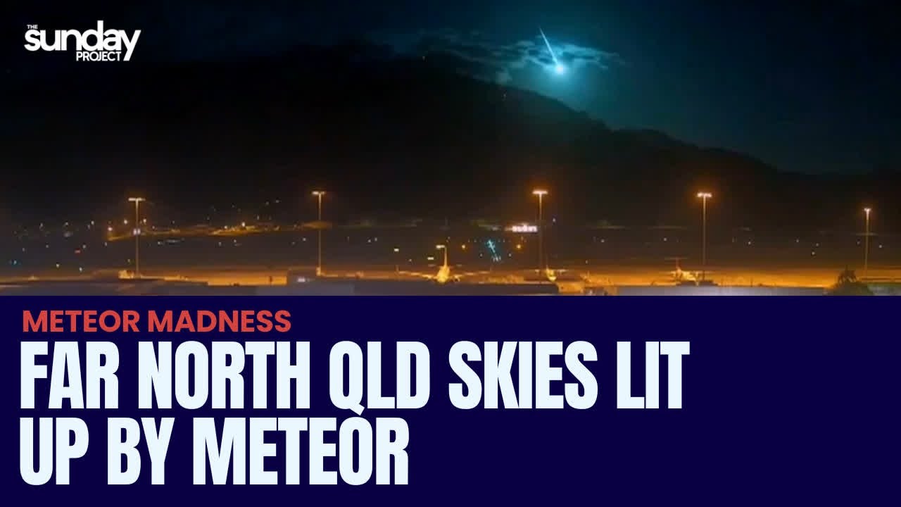 Meteor Lights Up The Skies Above Far North Queensland - YouTube