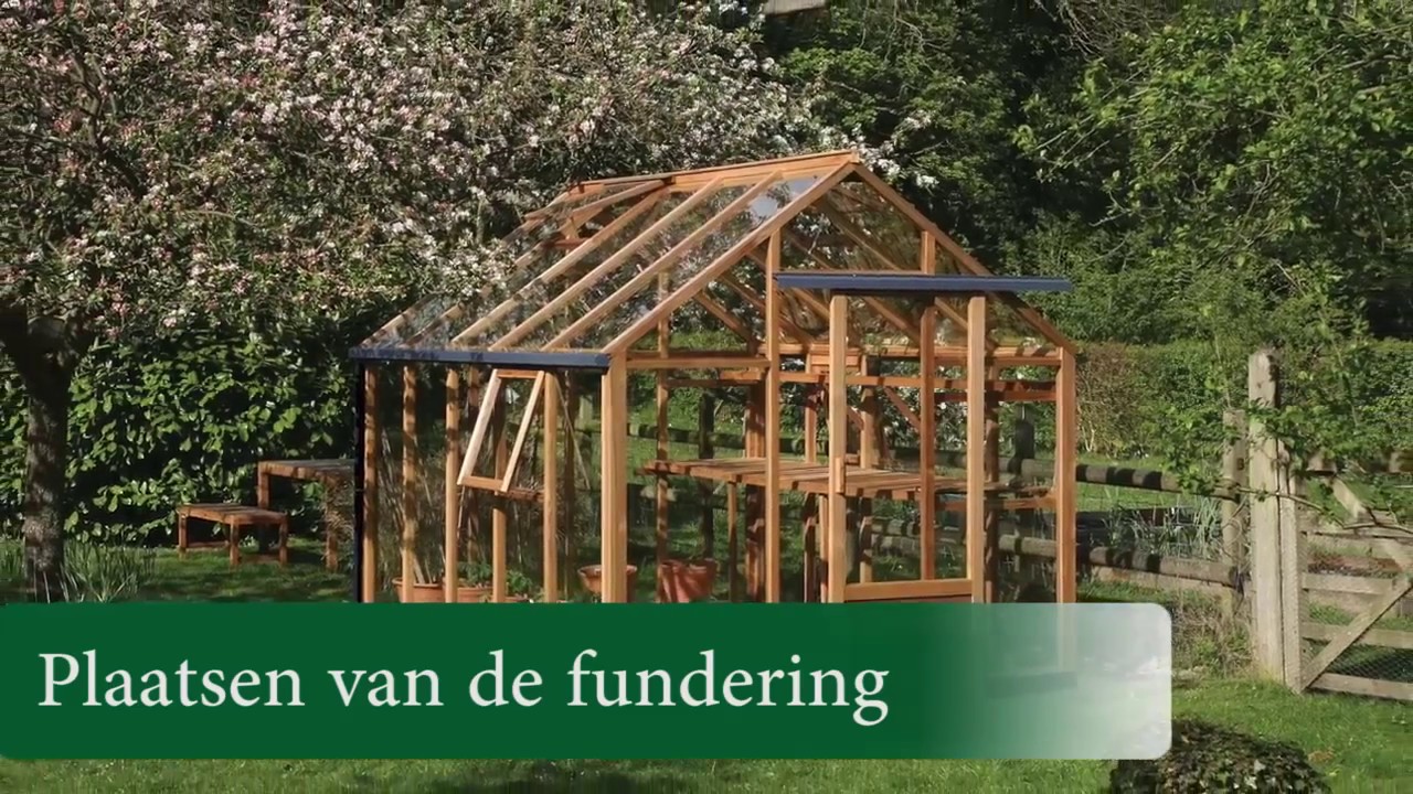 Montage New Classic tuinkas. Deel 1: Plaatsen fundering - YouTube