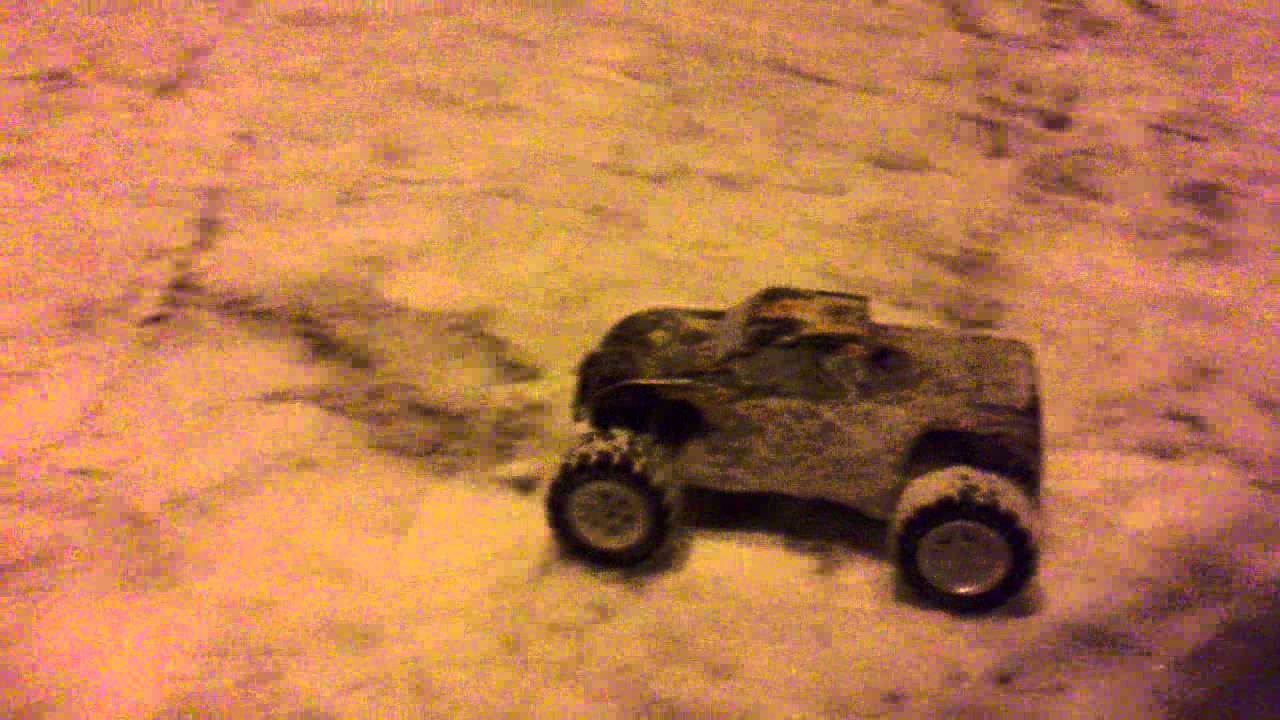 hpi mini recon on snow - YouTube