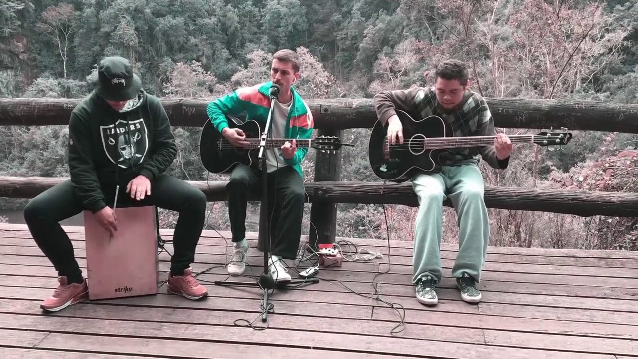 Carolina Bela (Cover Acoustic live sessions) - NAVEG - YouTube