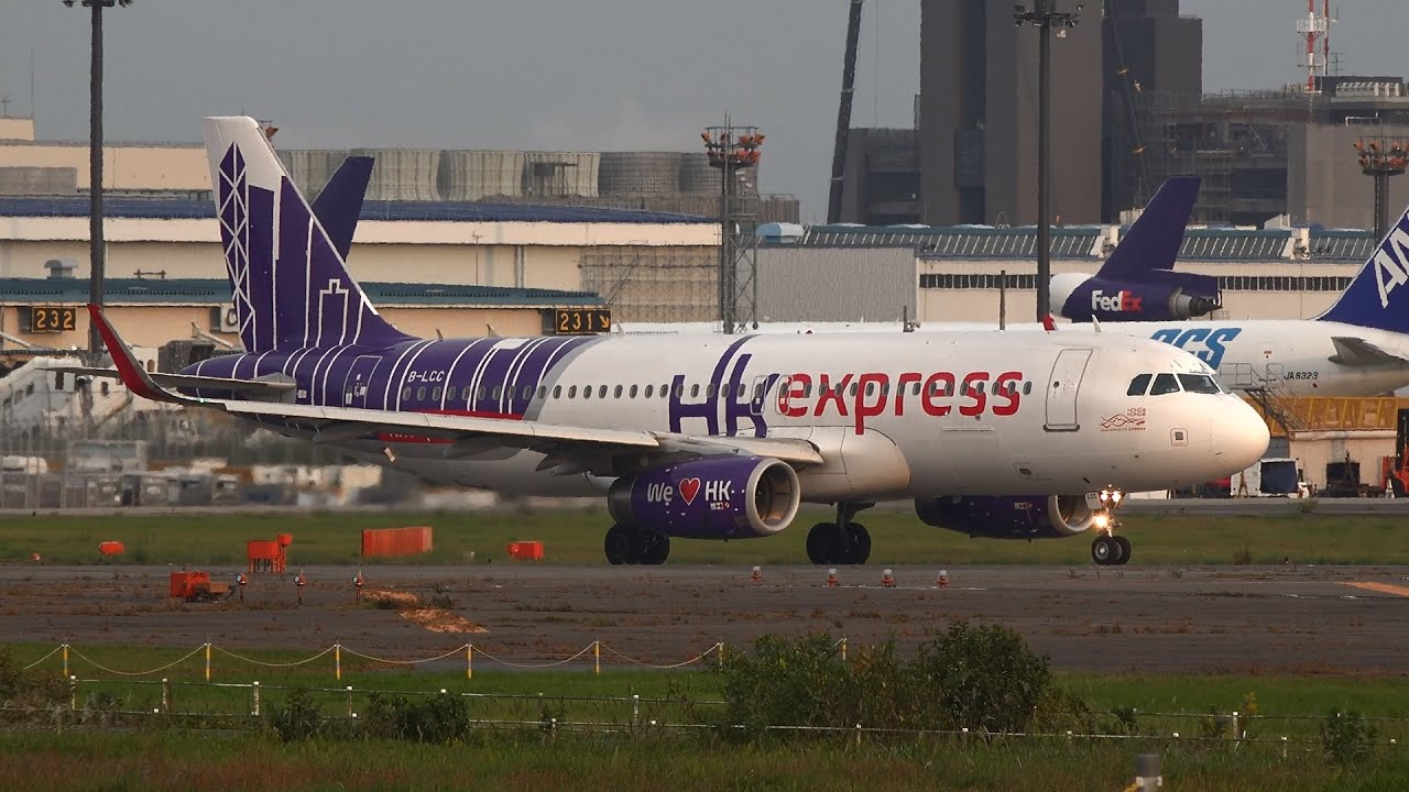 HK Express Airbus A320-200 B-LCC Takeoff from NRT 16R - YouTube