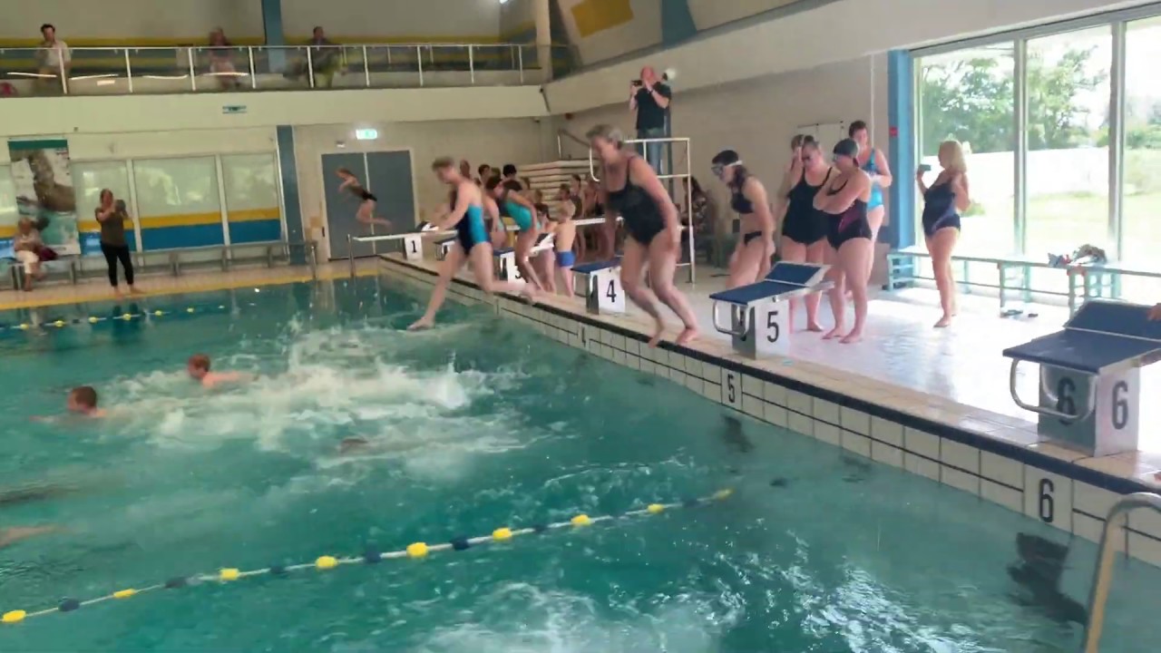 11-stedenzwemtocht in zwembad Het Wedde (21 juni 2019) - YouTube