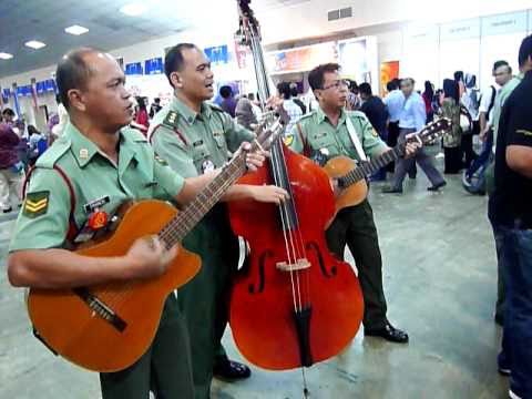 Badan Kesenian Tentera Darat - YouTube